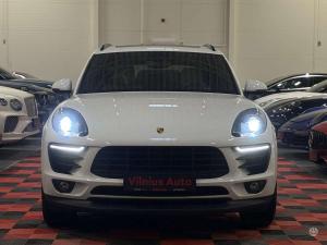 White Porsche Macan 2016 in Vilnius, with an engine capacity of 1.98 L and mileage of 190 thousand km for 19000 €, photo 3 on AUTOMOTO.COM.LV