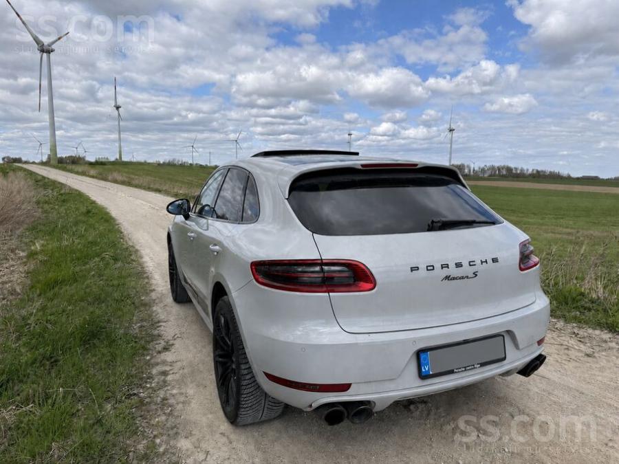 Balts Porsche Macan 2016 Rīga, ar dzinēja tilpumu 3.00 L un nobraukumu 117 tūkst. km par 27500 €, foto 3 vietnē AUTOMOTO.COM.LV