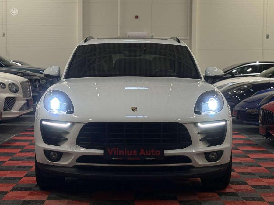 Balts Porsche Macan 2016 Viļņa, ar dzinēja tilpumu 1.98 L un nobraukumu 190 tūkst. km par 18790 €, foto 3 vietnē AUTOMOTO.COM.LV