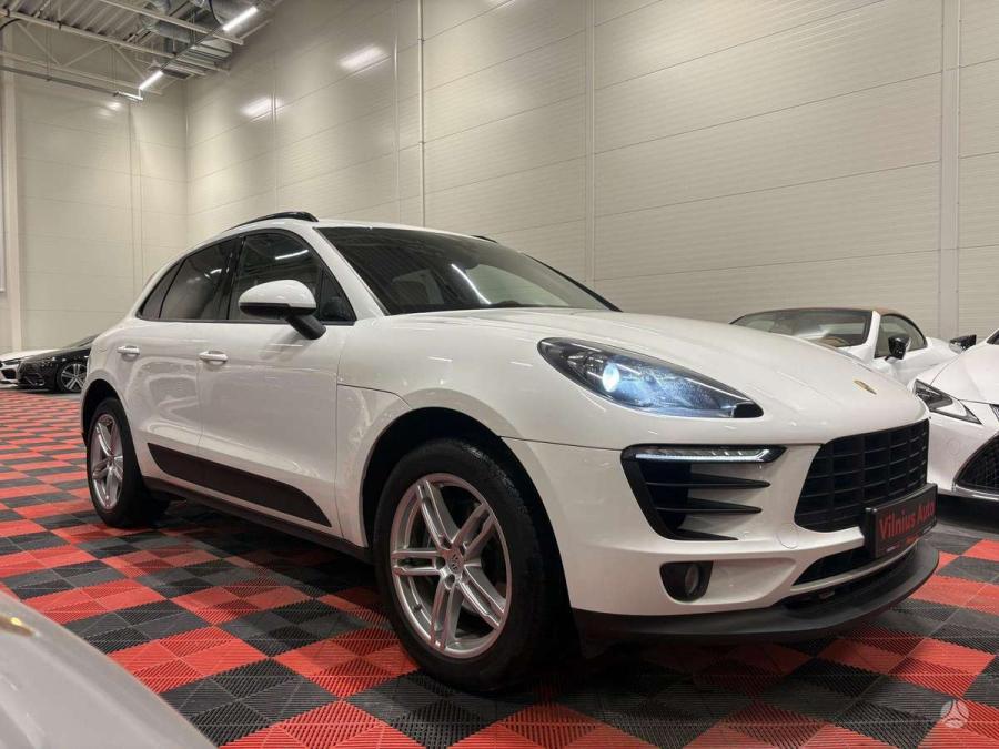 Balts Porsche Macan 2016 Viļņa, ar dzinēja tilpumu 1.98 L un nobraukumu 190 tūkst. km par 18790 €, foto 4 vietnē AUTOMOTO.COM.LV