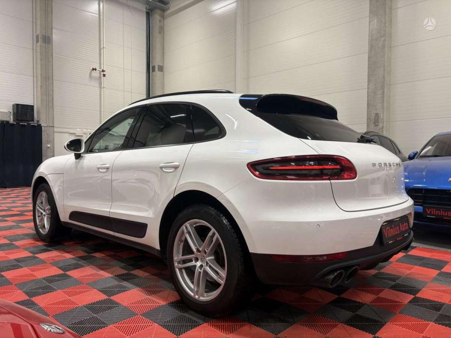 Balts Porsche Macan 2016 Viļņa, ar dzinēja tilpumu 1.98 L un nobraukumu 190 tūkst. km par 18790 €, foto 7 vietnē AUTOMOTO.COM.LV