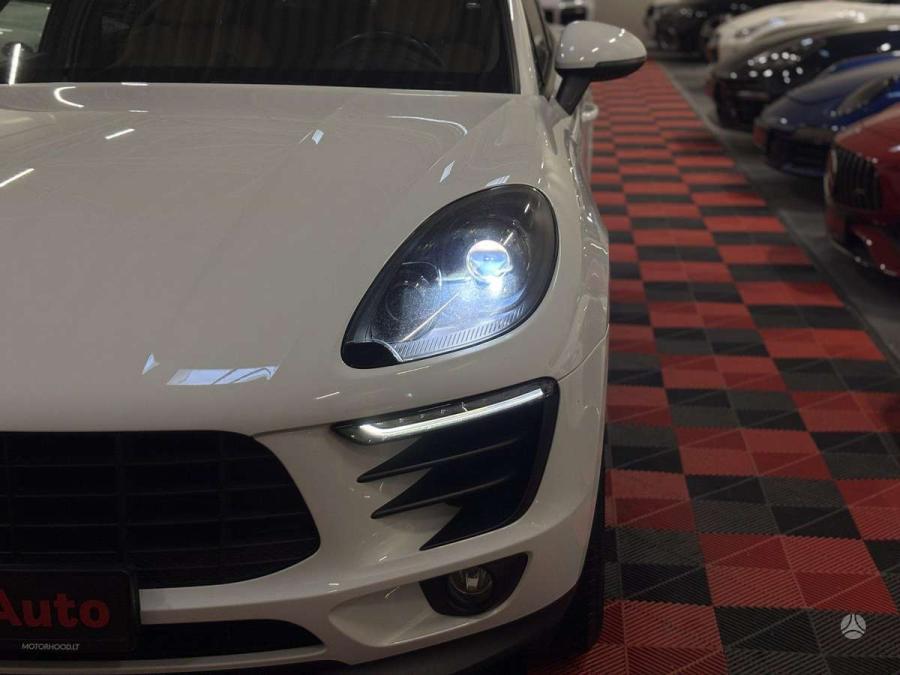 Balts Porsche Macan 2016 Viļņa, ar dzinēja tilpumu 1.98 L un nobraukumu 190 tūkst. km par 18790 €, foto 8 vietnē AUTOMOTO.COM.LV