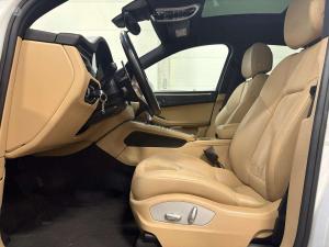 Balts Porsche Macan 2016 Viļņa, ar dzinēja tilpumu 1.98 L un nobraukumu 190 tūkst. km par 18790 €, foto 13 vietnē AUTOMOTO.COM.LV