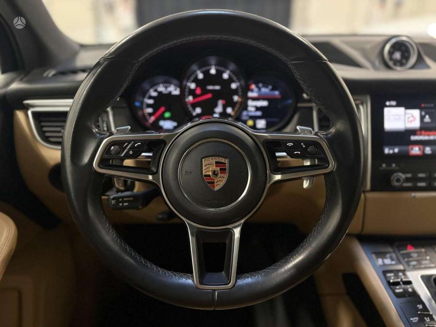 Balts Porsche Macan 2016 Viļņa, ar dzinēja tilpumu 1.98 L un nobraukumu 190 tūkst. km par 18790 €, foto 19 vietnē AUTOMOTO.COM.LV