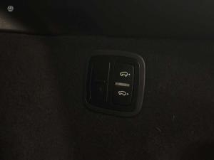 Balts Porsche Macan 2016 Viļņa, ar dzinēja tilpumu 1.98 L un nobraukumu 190 tūkst. km par 18790 €, foto 32 vietnē AUTOMOTO.COM.LV