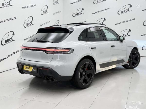 White Porsche Macan 2017 in Vilnius, with an engine capacity of 3.60 L and mileage of 61 thousand km for 31900 €, photo 3 on AUTOMOTO.COM.LV