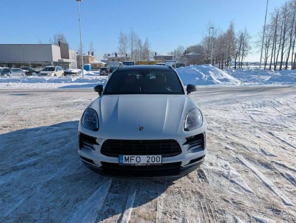 Balts Porsche Macan 2017 Viļņa, ar dzinēja tilpumu 3.60 L un nobraukumu 61 tūkst. km par 29500 €, foto 2 vietnē AUTOMOTO.COM.LV