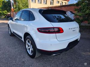Balts Porsche Macan 2017 Šauļi, ar dzinēja tilpumu 2.00 L un nobraukumu 212 tūkst. km par 20700 €, foto 7 vietnē AUTOMOTO.COM.LV