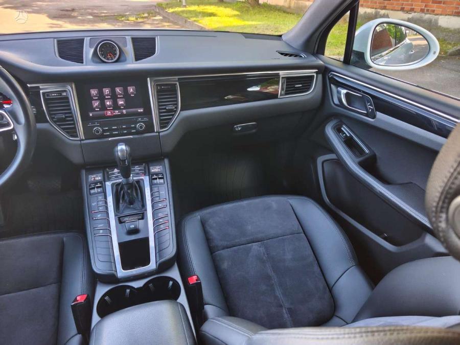 Balts Porsche Macan 2017 Šauļi, ar dzinēja tilpumu 2.00 L un nobraukumu 212 tūkst. km par 20700 €, foto 12 vietnē AUTOMOTO.COM.LV