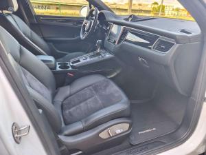 Balts Porsche Macan 2017 Šauļi, ar dzinēja tilpumu 2.00 L un nobraukumu 212 tūkst. km par 20700 €, foto 14 vietnē AUTOMOTO.COM.LV