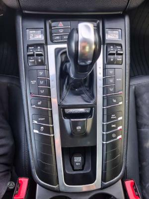 Balts Porsche Macan 2017 Šauļi, ar dzinēja tilpumu 2.00 L un nobraukumu 212 tūkst. km par 20700 €, foto 17 vietnē AUTOMOTO.COM.LV