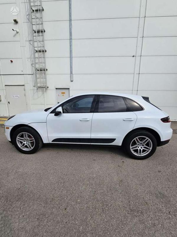 Balts Porsche Macan 2017 Klaipėda, ar dzinēja tilpumu 1.98 L un nobraukumu 199 tūkst. km par 19900 €, foto 7 vietnē AUTOMOTO.COM.LV
