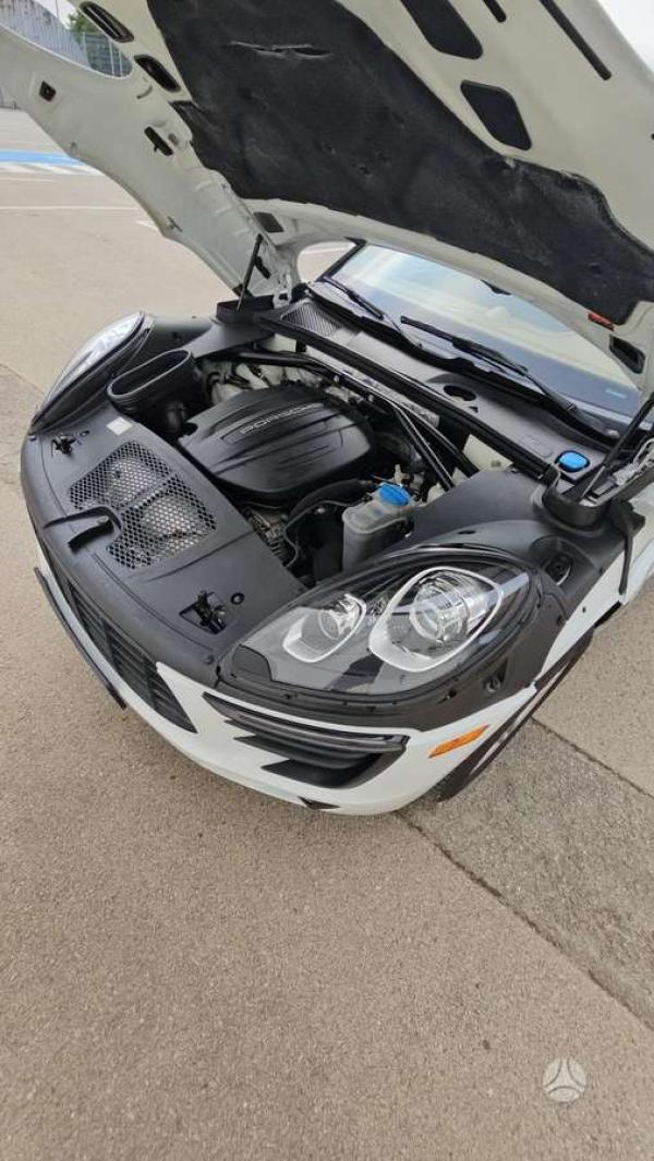 Balts Porsche Macan 2017 Klaipėda, ar dzinēja tilpumu 1.98 L un nobraukumu 199 tūkst. km par 19900 €, foto 8 vietnē AUTOMOTO.COM.LV