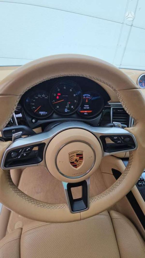 Balts Porsche Macan 2017 Klaipėda, ar dzinēja tilpumu 1.98 L un nobraukumu 199 tūkst. km par 19900 €, foto 9 vietnē AUTOMOTO.COM.LV