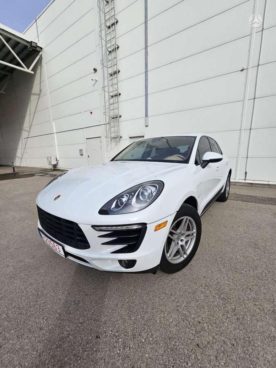 White Porsche Macan 2017 in Klaipeda, with an engine capacity of 1.98 L and mileage of 199 thousand km for 19900 €, photo 27 on AUTOMOTO.COM.LV