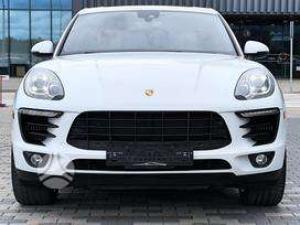 White Porsche Macan 2017 in Siauliai, with an engine capacity of 3.00 L and mileage of 190 thousand km for 22900 €, photo 3 on AUTOMOTO.COM.LV