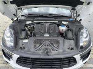 White Porsche Macan 2017 in Siauliai, with an engine capacity of 3.00 L and mileage of 190 thousand km for 22900 €, photo 32 on AUTOMOTO.COM.LV