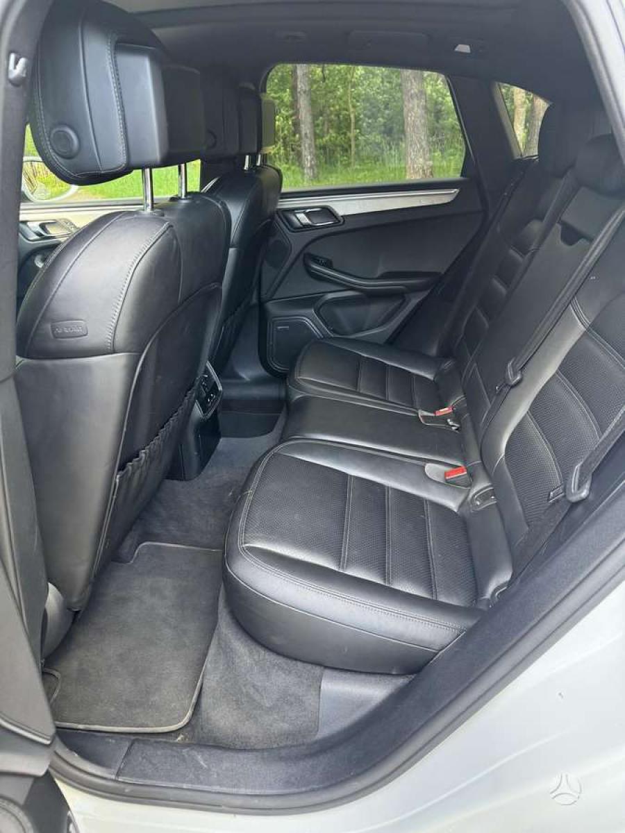 Balts Porsche Macan 2017 Viļņa, ar dzinēja tilpumu 3.00 L un nobraukumu 88 tūkst. km par 29700 €, foto 13 vietnē AUTOMOTO.COM.LV