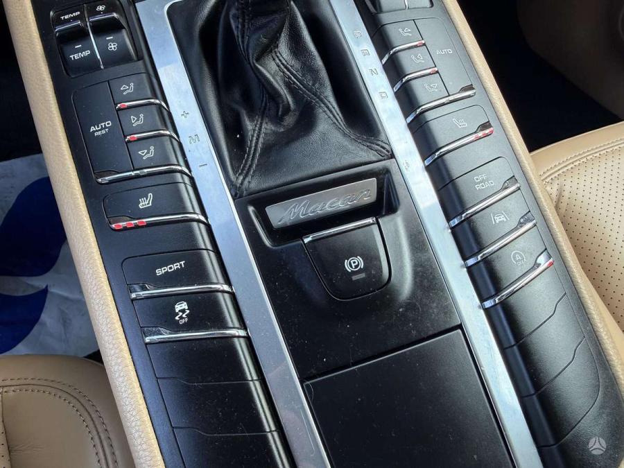 Balts Porsche Macan 2017 Viļņa, ar dzinēja tilpumu 1.98 L un nobraukumu 136 tūkst. km par 21499 €, foto 14 vietnē AUTOMOTO.COM.LV