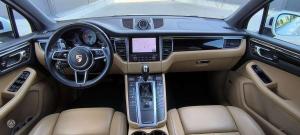 White Porsche Macan 2017 in Siauliai, with an engine capacity of 3.00 L and mileage of 190 thousand km for 23150 €, photo 7 on AUTOMOTO.COM.LV