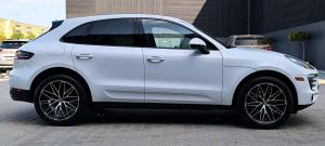 White Porsche Macan 2017 in Siauliai, with an engine capacity of 3.00 L and mileage of 190 thousand km for 23150 €, photo 9 on AUTOMOTO.COM.LV