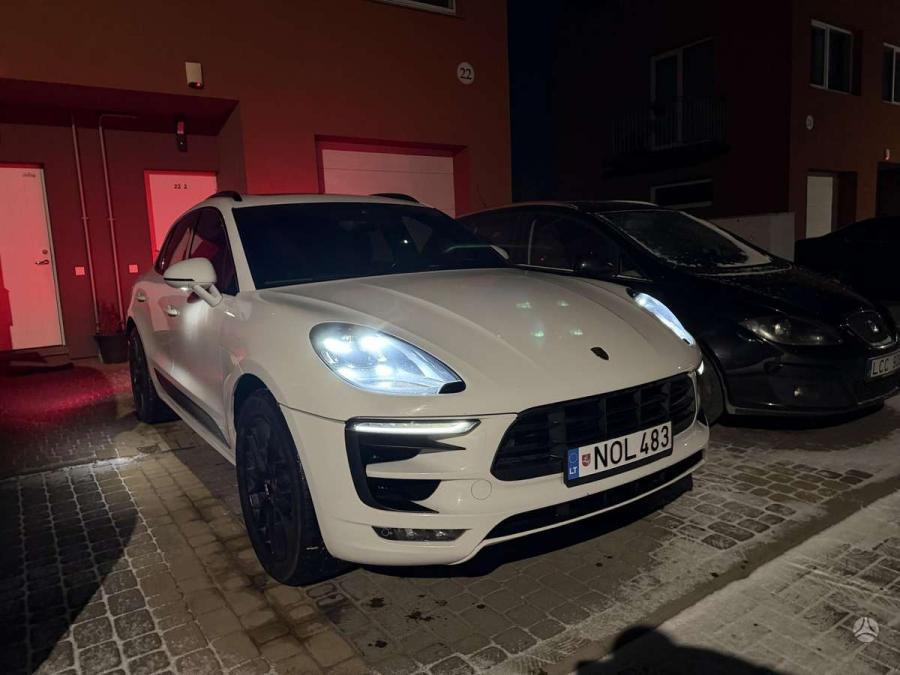 Balts Porsche Macan 2018 Kauņa, ar dzinēja tilpumu 3.00 L un nobraukumu 140 tūkst. km par 34500 €, foto 14 vietnē AUTOMOTO.COM.LV