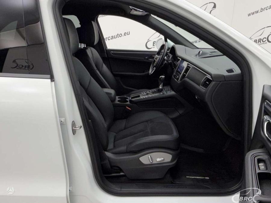 White Porsche Macan 2018 in Vilnius, with an engine capacity of 1.98 L and mileage of 58 thousand km for 28900 €, photo 5 on AUTOMOTO.COM.LV