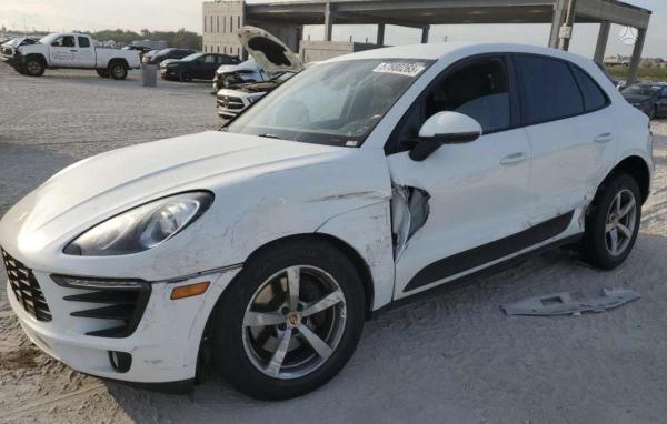 Balts Porsche Macan 2018 Klaipėda, ar dzinēja tilpumu 1.98 L un nobraukumu 85 tūkst. km par 12900 €, foto 5 vietnē AUTOMOTO.COM.LV