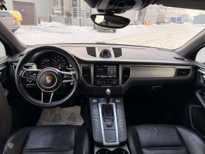 White Porsche Macan 2018 in Panevezys, with an engine capacity of 3.00 L and mileage of 129 thousand km for 41000 €, photo 15 on AUTOMOTO.COM.LV