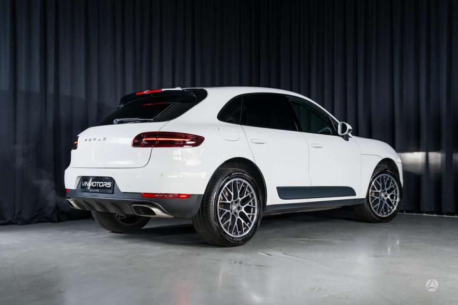 Balts Porsche Macan 2018 Viļņa, ar dzinēja tilpumu 1.98 L un nobraukumu 66 tūkst. km par 28000 €, foto 5 vietnē AUTOMOTO.COM.LV
