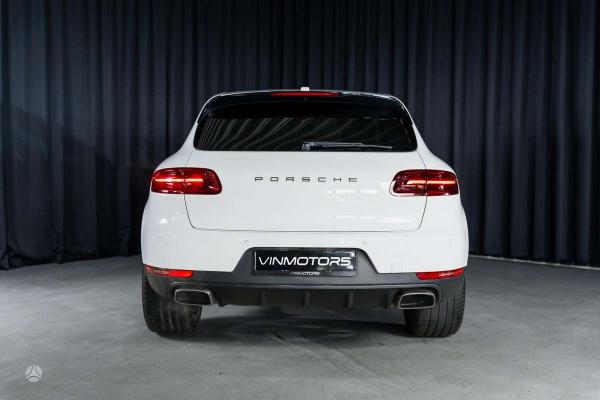 Balts Porsche Macan 2018 Viļņa, ar dzinēja tilpumu 1.98 L un nobraukumu 66 tūkst. km par 28000 €, foto 5 vietnē AUTOMOTO.COM.LV