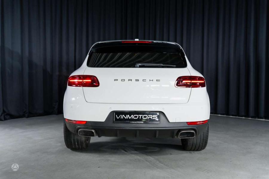 Balts Porsche Macan 2018 Viļņa, ar dzinēja tilpumu 1.98 L un nobraukumu 66 tūkst. km par 28000 €, foto 6 vietnē AUTOMOTO.COM.LV