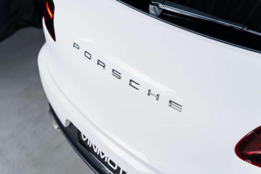 Balts Porsche Macan 2018 Viļņa, ar dzinēja tilpumu 1.98 L un nobraukumu 66 tūkst. km par 28000 €, foto 13 vietnē AUTOMOTO.COM.LV