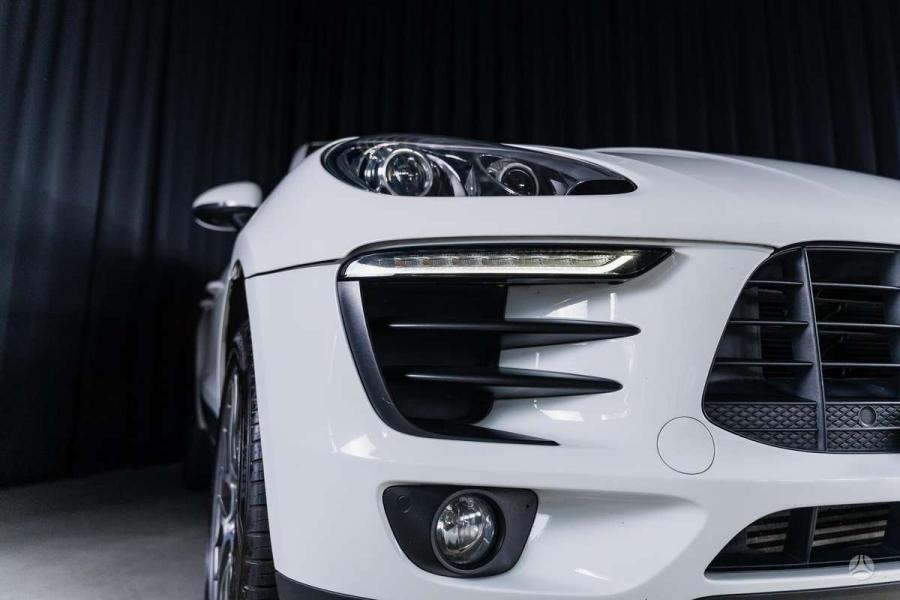 Balts Porsche Macan 2018 Viļņa, ar dzinēja tilpumu 1.98 L un nobraukumu 66 tūkst. km par 28000 €, foto 15 vietnē AUTOMOTO.COM.LV