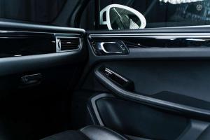 Balts Porsche Macan 2018 Viļņa, ar dzinēja tilpumu 1.98 L un nobraukumu 66 tūkst. km par 28000 €, foto 31 vietnē AUTOMOTO.COM.LV