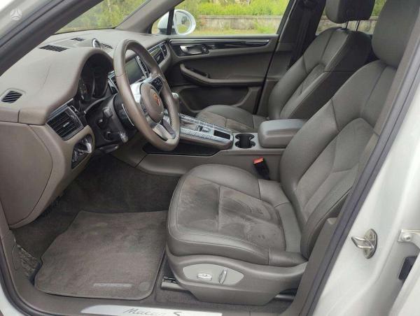 Balts Porsche Macan 2018 Viļņa, ar dzinēja tilpumu 3.00 L un nobraukumu 111 tūkst. km par 28450 €, foto 6 vietnē AUTOMOTO.COM.LV