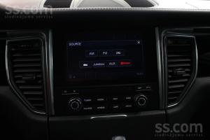 Balts Porsche Macan 2018 Rīga, ar dzinēja tilpumu 3.00 L un nobraukumu 115 tūkst. km par 45000 €, foto 17 vietnē AUTOMOTO.COM.LV