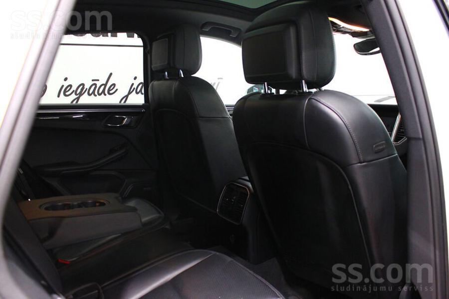 Balts Porsche Macan 2018 Rīga, ar dzinēja tilpumu 3.00 L un nobraukumu 115 tūkst. km par 45000 €, foto 23 vietnē AUTOMOTO.COM.LV