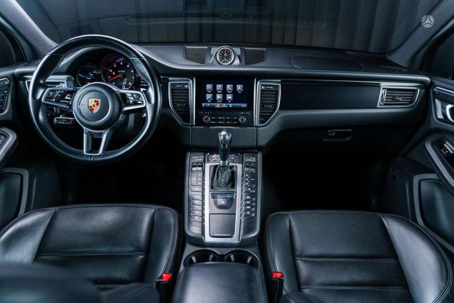 Balts Porsche Macan 2018 Viļņa, ar dzinēja tilpumu 3.00 L un nobraukumu 77 tūkst. km par 36000 €, foto 25 vietnē AUTOMOTO.COM.LV