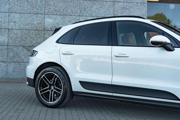 Balts Porsche Macan 2020 Klaipėda, ar dzinēja tilpumu 1.98 L un nobraukumu 58 tūkst. km par 36999 €, foto 9 vietnē AUTOMOTO.COM.LV