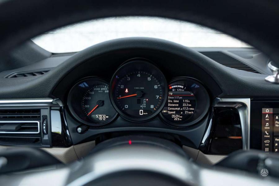 Белый Порше Масан 2020 в Клайпеда, объемом двигателя 1.98 л и пробегом 58 тыс. км за 36999 €, фото 25 на AUTOMOTO.COM.LV