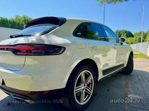 White Porsche Macan 2020 in Tallinn, with an engine capacity of 2.00 L and mileage of 59 thousand km for 50000 €, photo  on AUTOMOTO.COM.LV