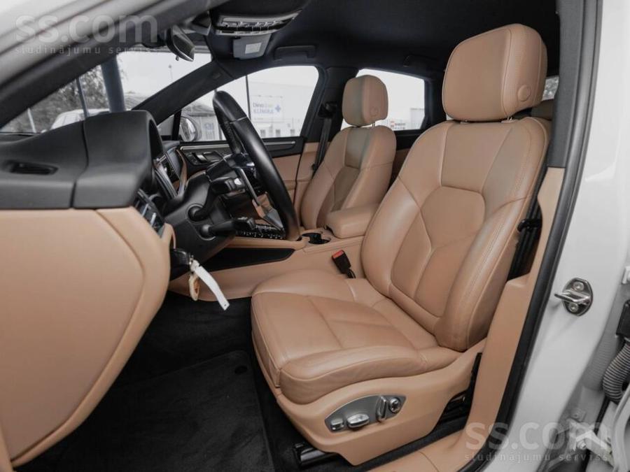 Balts Porsche Macan 2020 Rīga, ar dzinēja tilpumu 2.00 L un nobraukumu 72 tūkst. km par 37900 €, foto 6 vietnē AUTOMOTO.COM.LV