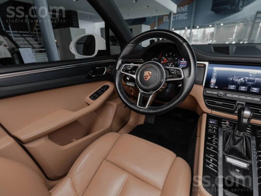 Balts Porsche Macan 2020 Rīga, ar dzinēja tilpumu 2.00 L un nobraukumu 72 tūkst. km par 37900 €, foto 20 vietnē AUTOMOTO.COM.LV