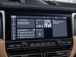 Balts Porsche Macan 2020 Rīga, ar dzinēja tilpumu 2.00 L un nobraukumu 72 tūkst. km par 37900 €, foto 24 vietnē AUTOMOTO.COM.LV