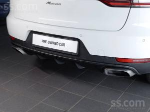 Balts Porsche Macan 2020 Rīga, ar dzinēja tilpumu 2.00 L un nobraukumu 72 tūkst. km par 37900 €, foto 31 vietnē AUTOMOTO.COM.LV
