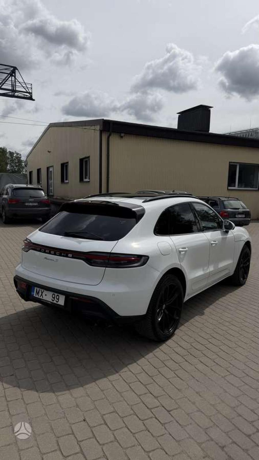 Balts Porsche Macan 2020 Rīga, ar dzinēja tilpumu 2.89 L un nobraukumu 87 tūkst. km par 42000 €, foto 4 vietnē AUTOMOTO.COM.LV