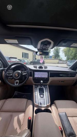Balts Porsche Macan 2020 Rīga, ar dzinēja tilpumu 2.89 L un nobraukumu 87 tūkst. km par 42000 €, foto 5 vietnē AUTOMOTO.COM.LV