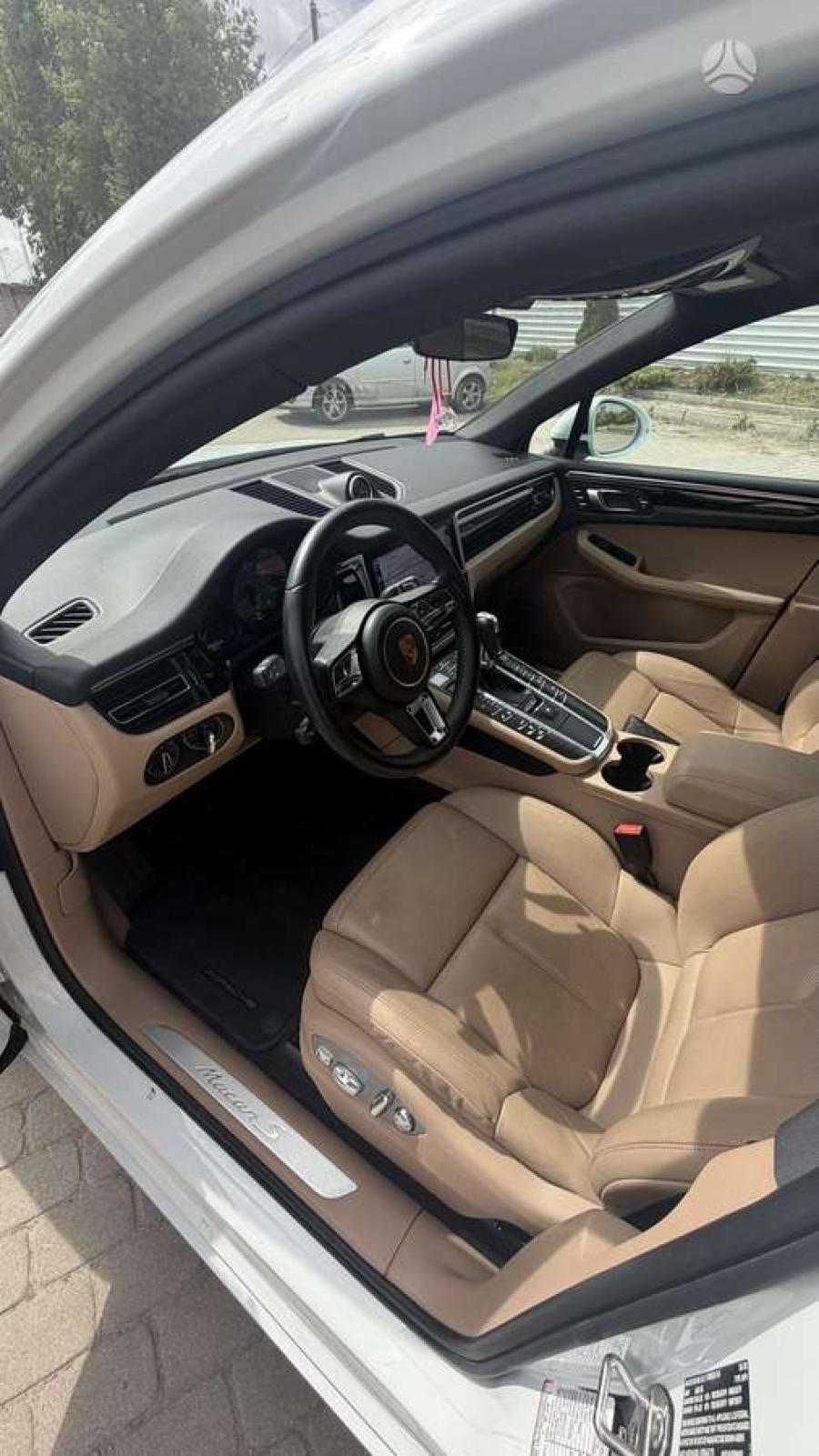 Balts Porsche Macan 2020 Rīga, ar dzinēja tilpumu 2.89 L un nobraukumu 87 tūkst. km par 42000 €, foto 10 vietnē AUTOMOTO.COM.LV