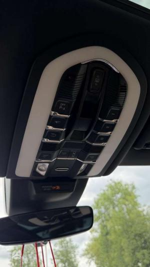 Balts Porsche Macan 2020 Rīga, ar dzinēja tilpumu 2.89 L un nobraukumu 87 tūkst. km par 42000 €, foto 12 vietnē AUTOMOTO.COM.LV